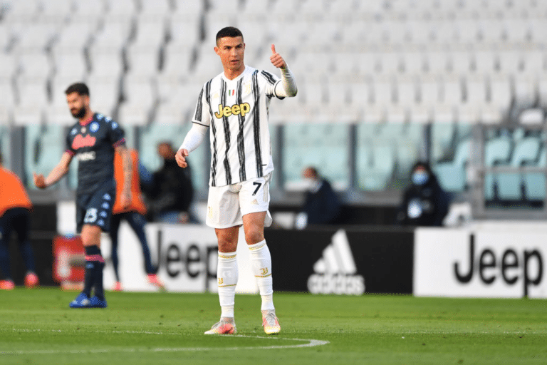 How Ronaldo Fooled 4 Genoa Players In Lead-Up To Juve's Cup Winner ...